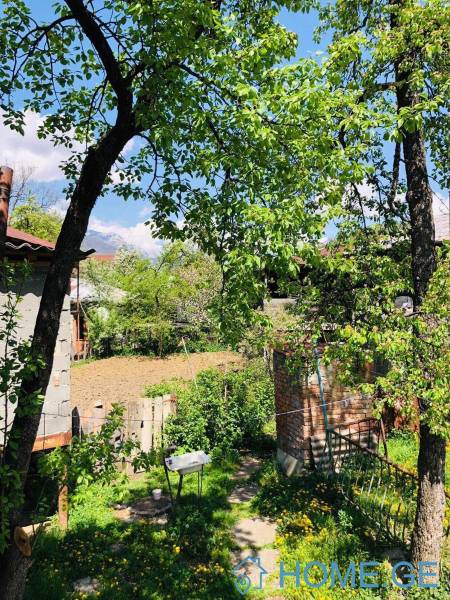 იყიდება სახლი, ონი