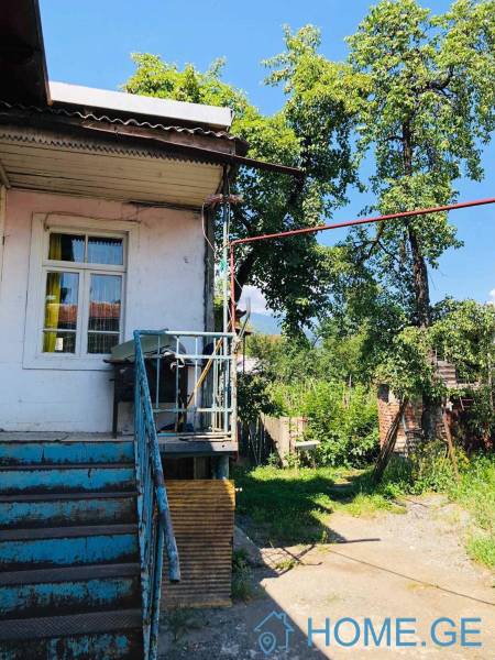 იყიდება სახლი, ონი