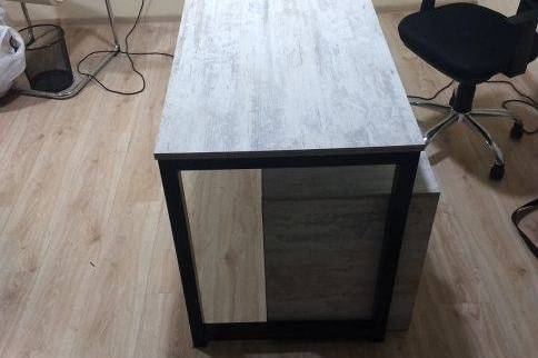 ავეჯი, მაგიდები, საოფისე მაგიდა