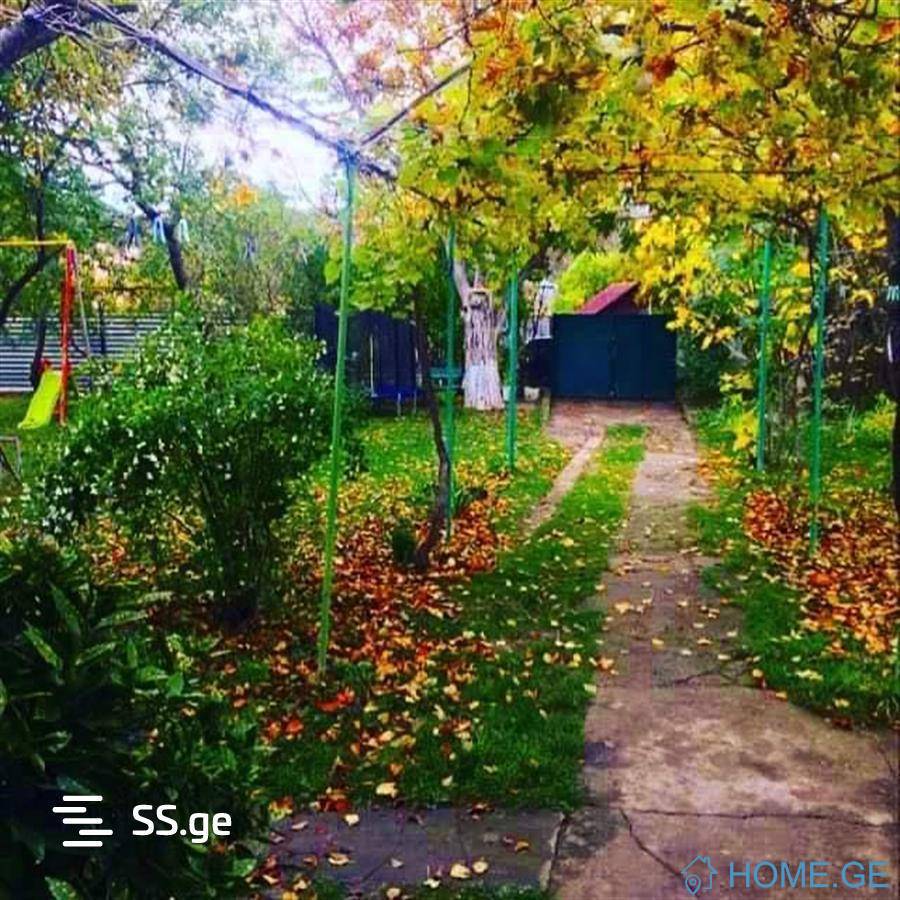 იყიდება სახლი, ახატანი